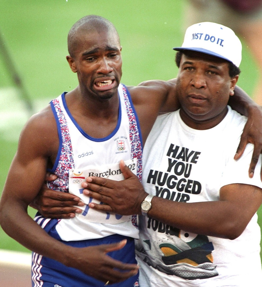 Mengharukan! Ini Momen Penuh Inspirasi yang Terjadi di Ajang Olimpiade ...